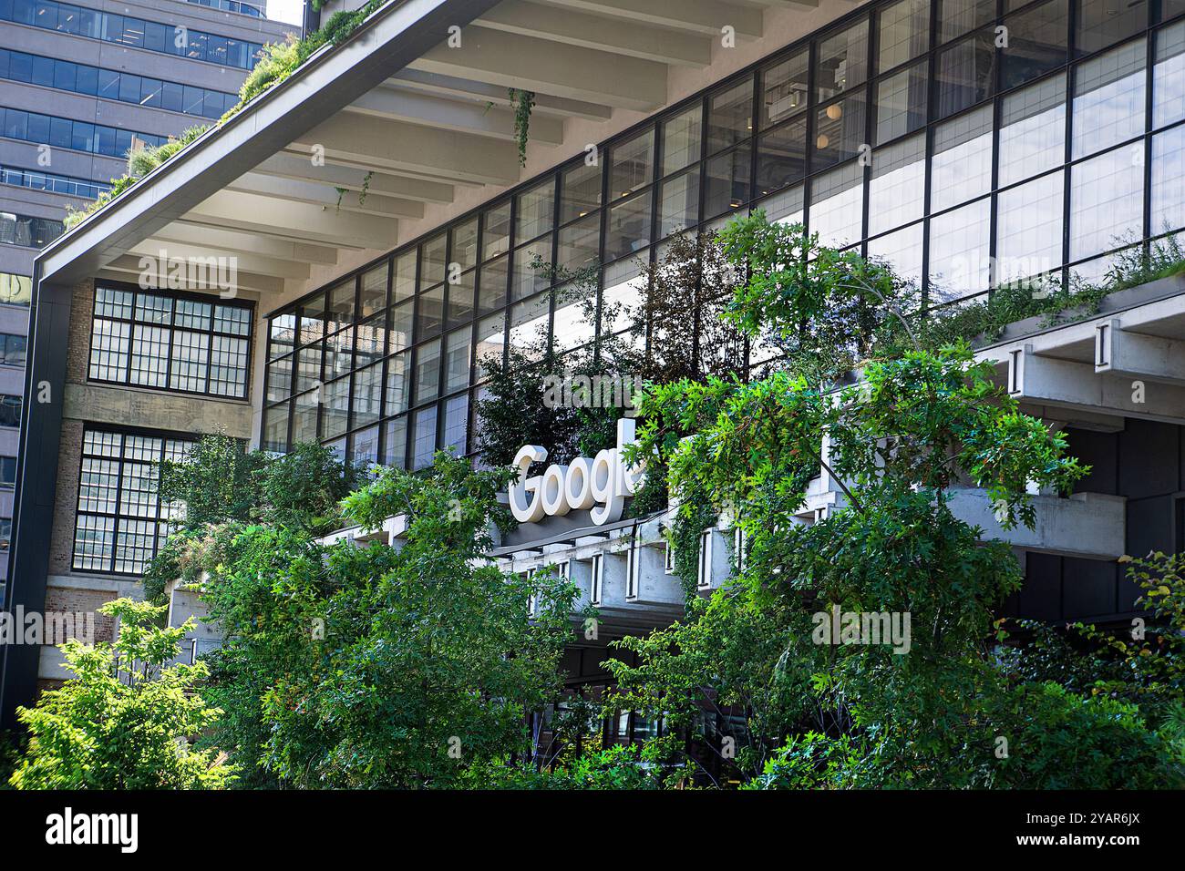 Google office new york hi-res stock photography and images - Alamy