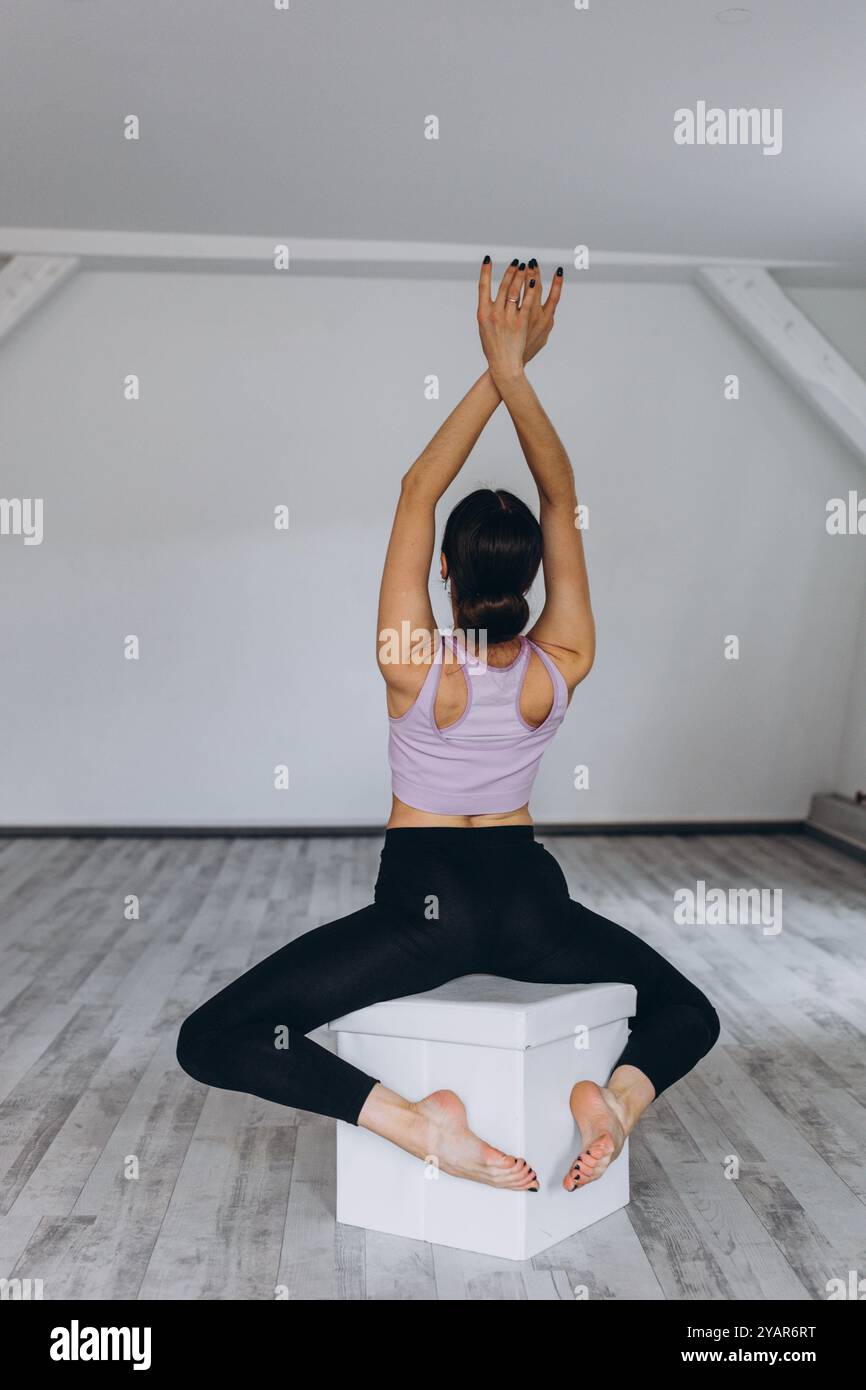 Sporty flexible girl doing stretching exercise. High quality photo ...