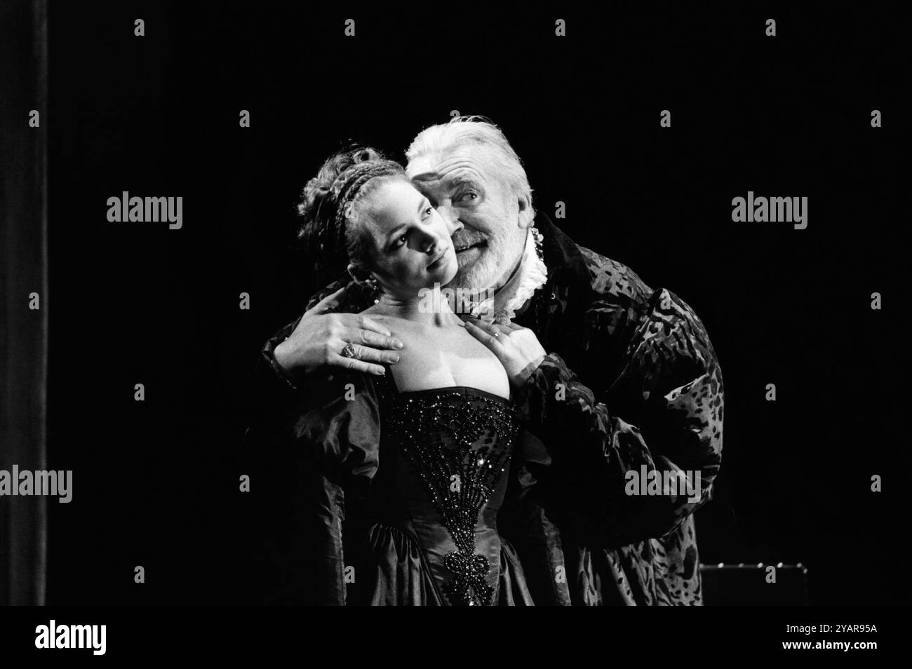 Joanne Whalley (Bianca), Nigel Davenport (Duke of Florence) in WOMEN ...