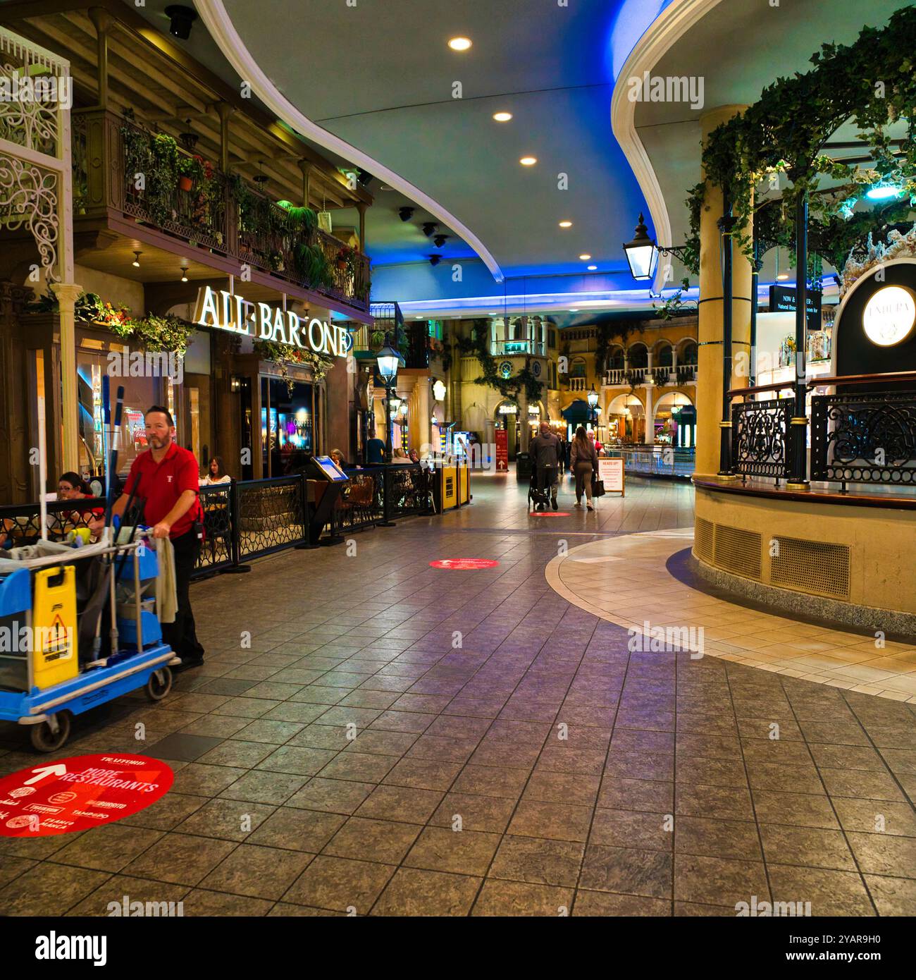 Trafford Centre food court - colourful cafes, restaurants & bars Stock ...
