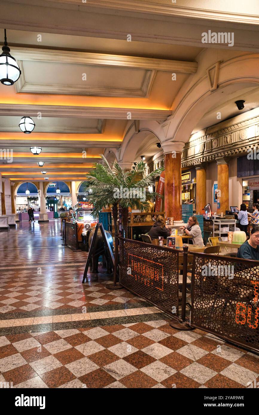 Trafford Centre food court - colourful cafes, restaurants & bars Stock ...