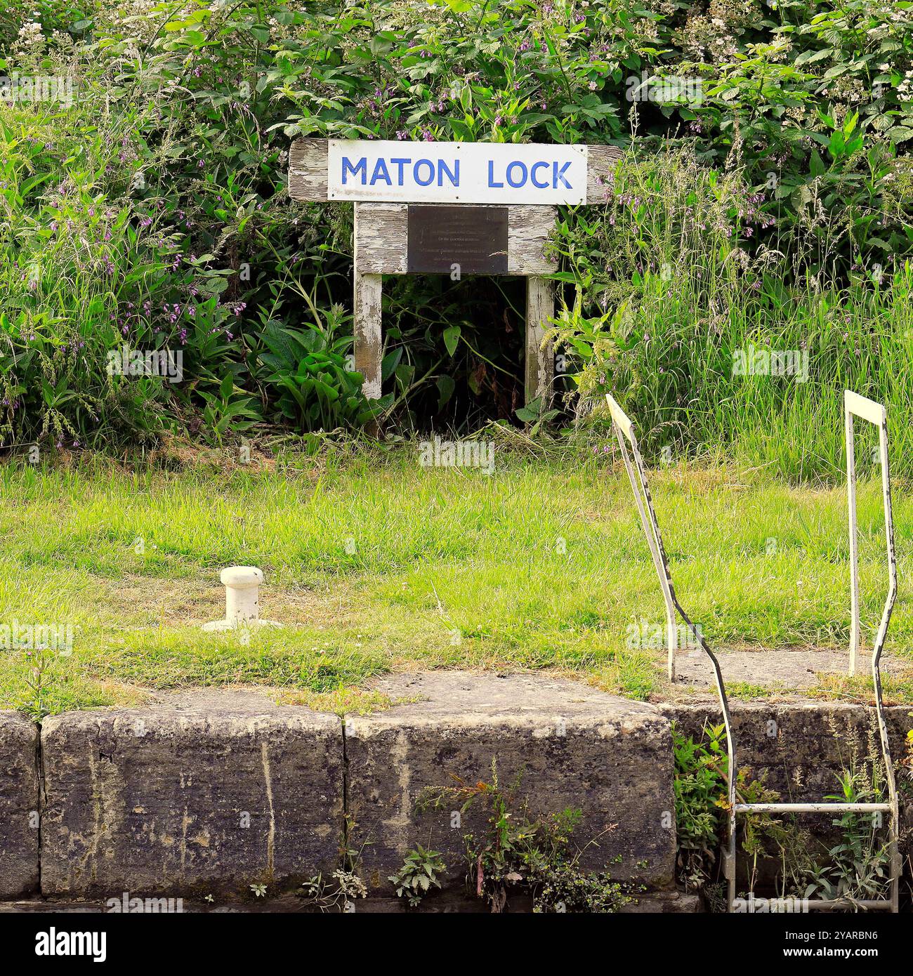 Middle england river avon hi-res stock photography and images - Alamy