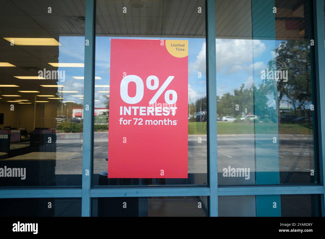 Zero percent discount hi-res stock photography and images - Alamy