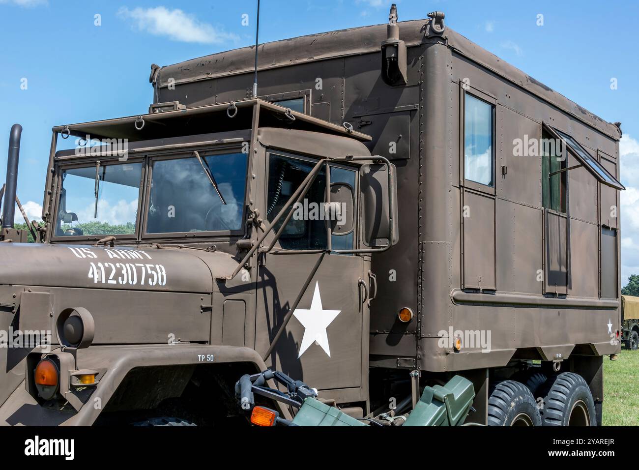 Army steam powered vehicle hi-res stock photography and images - Alamy