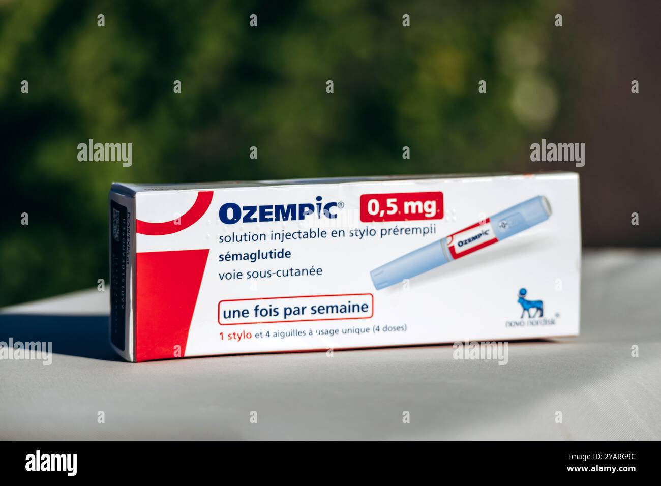Ozempic injector pen dosage medication hi-res stock photography and ...