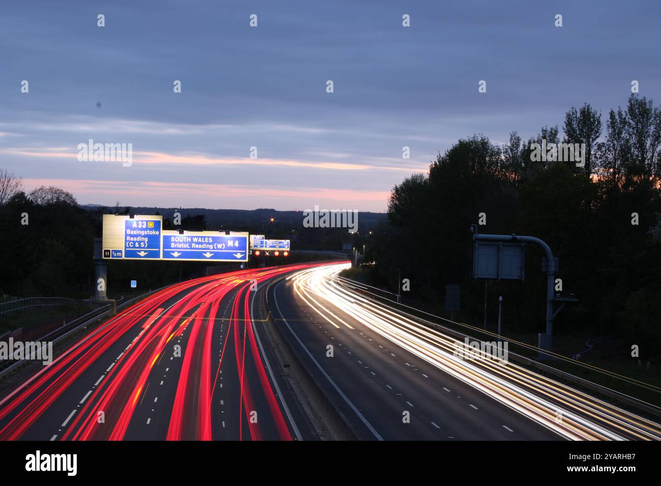Verge mounted signal hi-res stock photography and images - Alamy