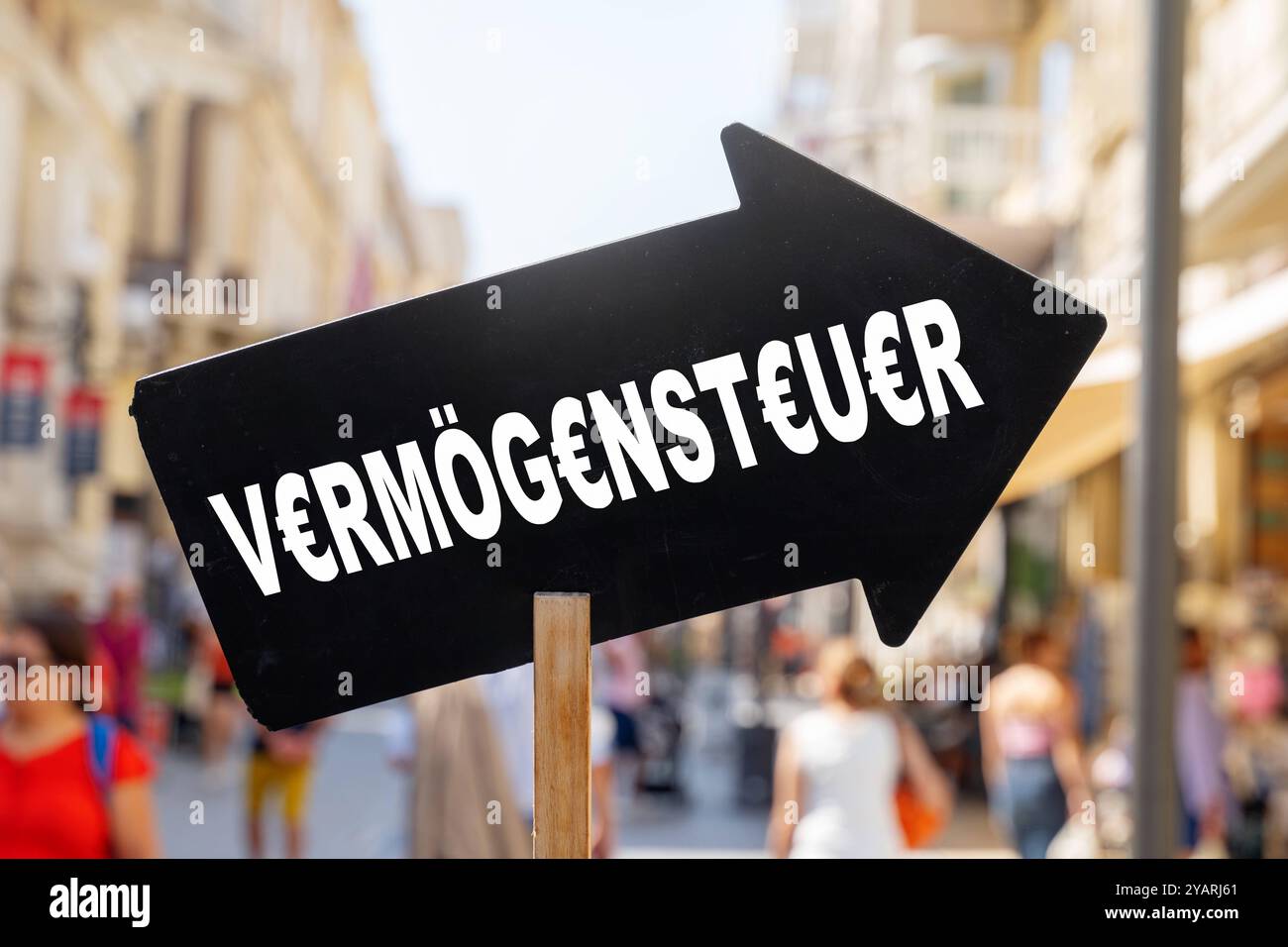 Schild mit pfeil hi-res stock photography and images - Alamy