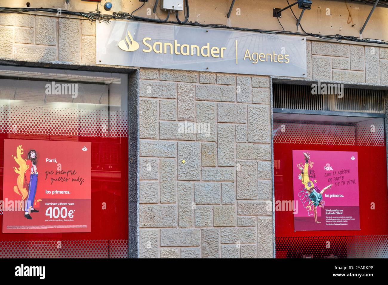 Santander agentes hi-res stock photography and images - Alamy
