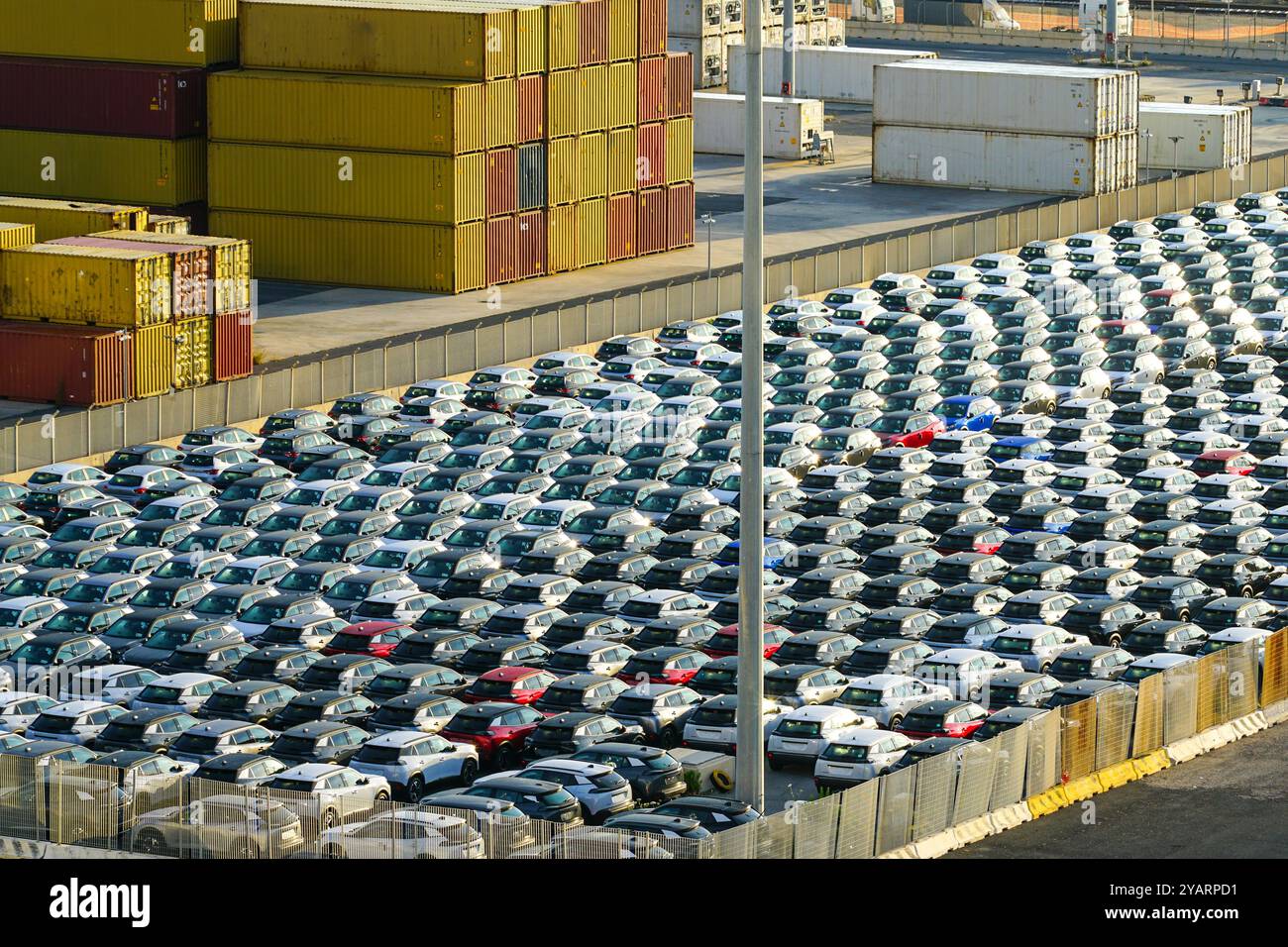 Cargo terminal lot shipping containers hi-res stock photography and ...