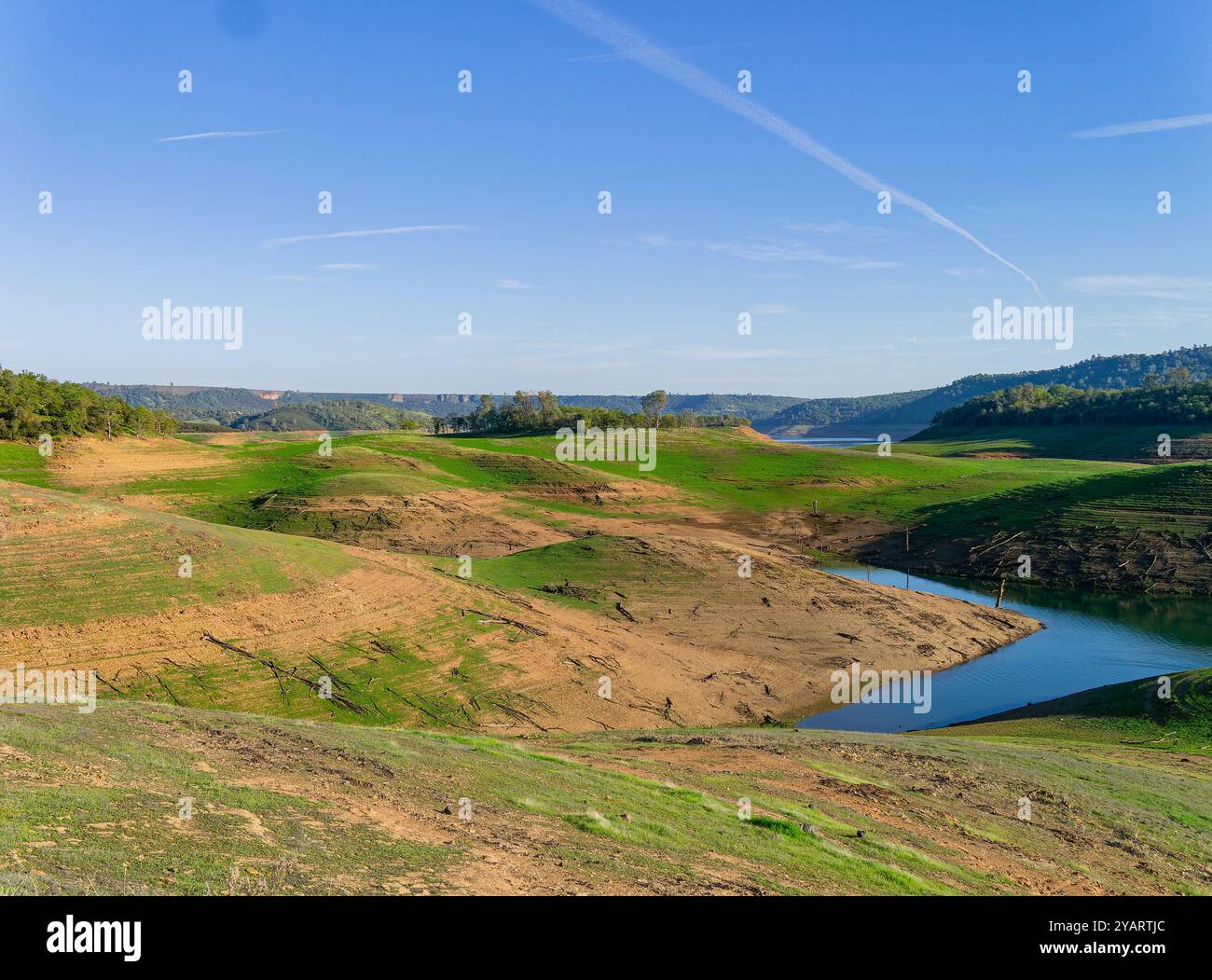 Sunny view of the landscape of San Luis Reservoir State Recreation Area ...