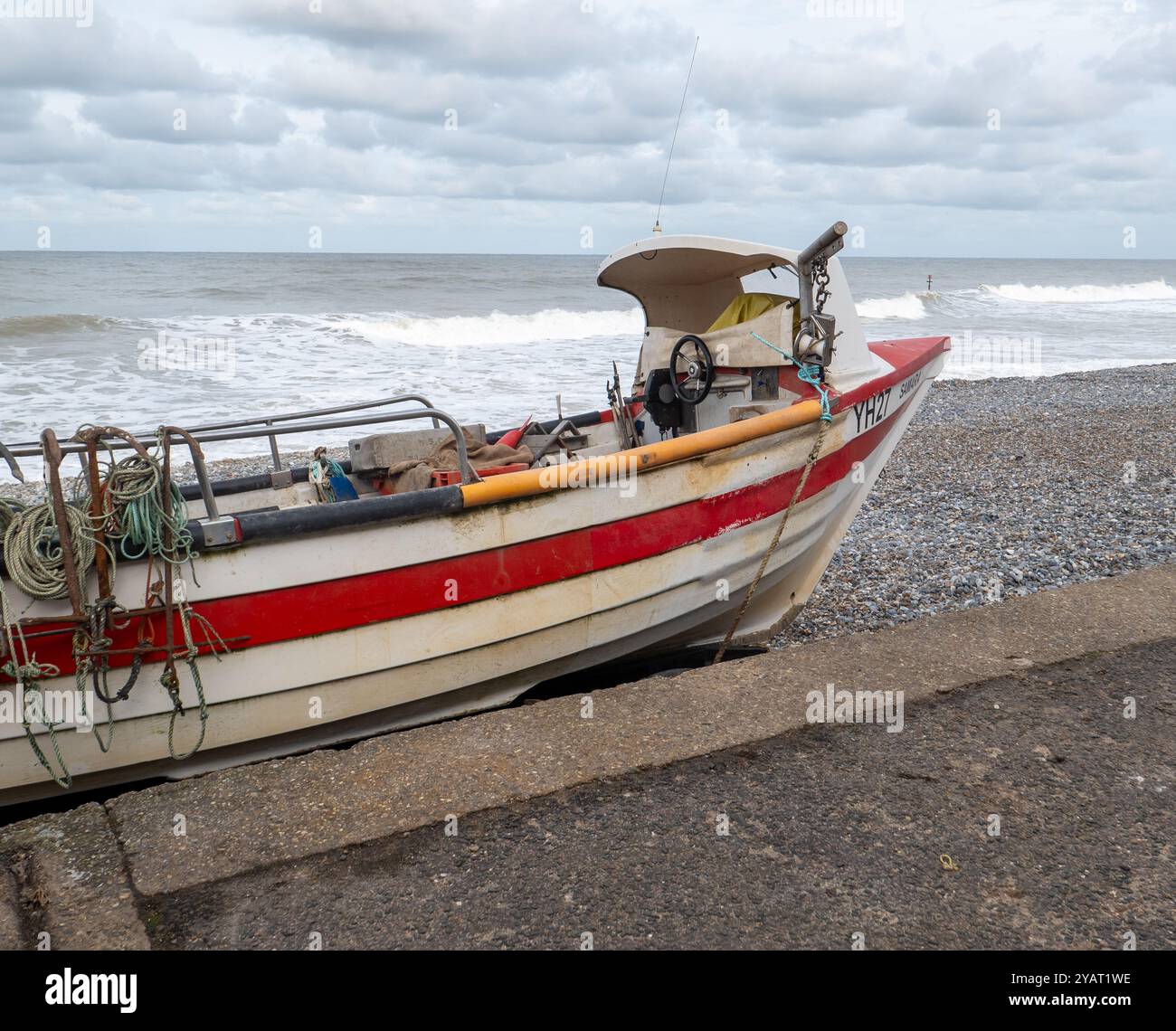 Front end of a fishing boat on the beach Stock Photo - Alamy