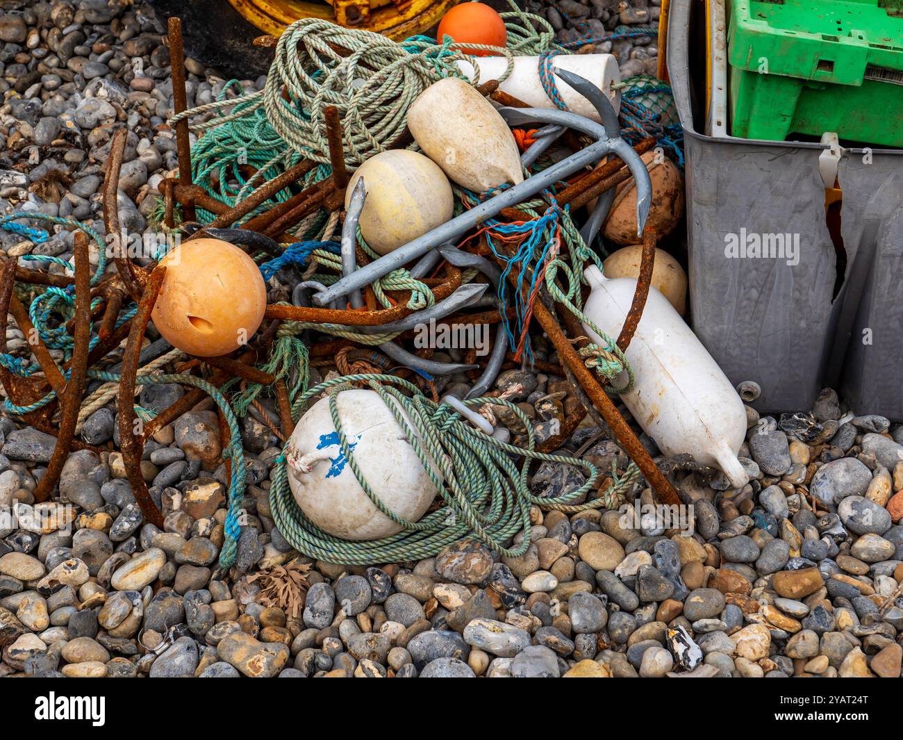 Ropes and anchors hi-res stock photography and images - Alamy