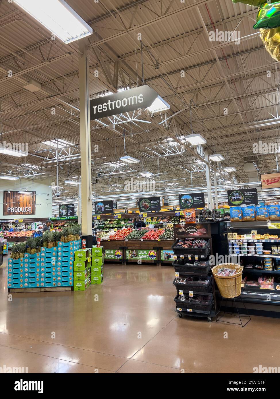 Restroom layout hi-res stock photography and images - Alamy