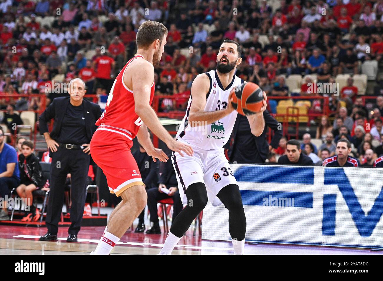33 Nikola Mirotic of EA7 Emporio Armani Milan competing with 14 Sasha ...