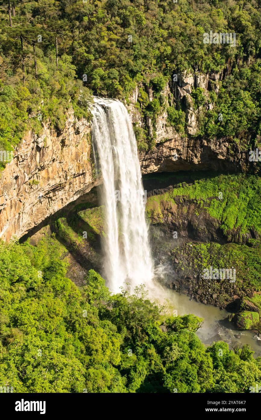 Cascata do Caracol - Scenic waterfall at Caracol Park in Canela, South ...