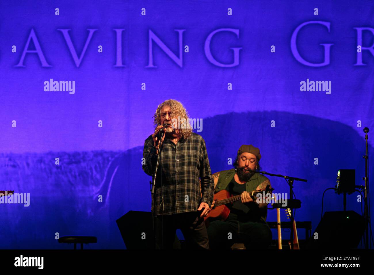 Robert Plant performs live featuring Suzi Dian the saving grace tour in ...