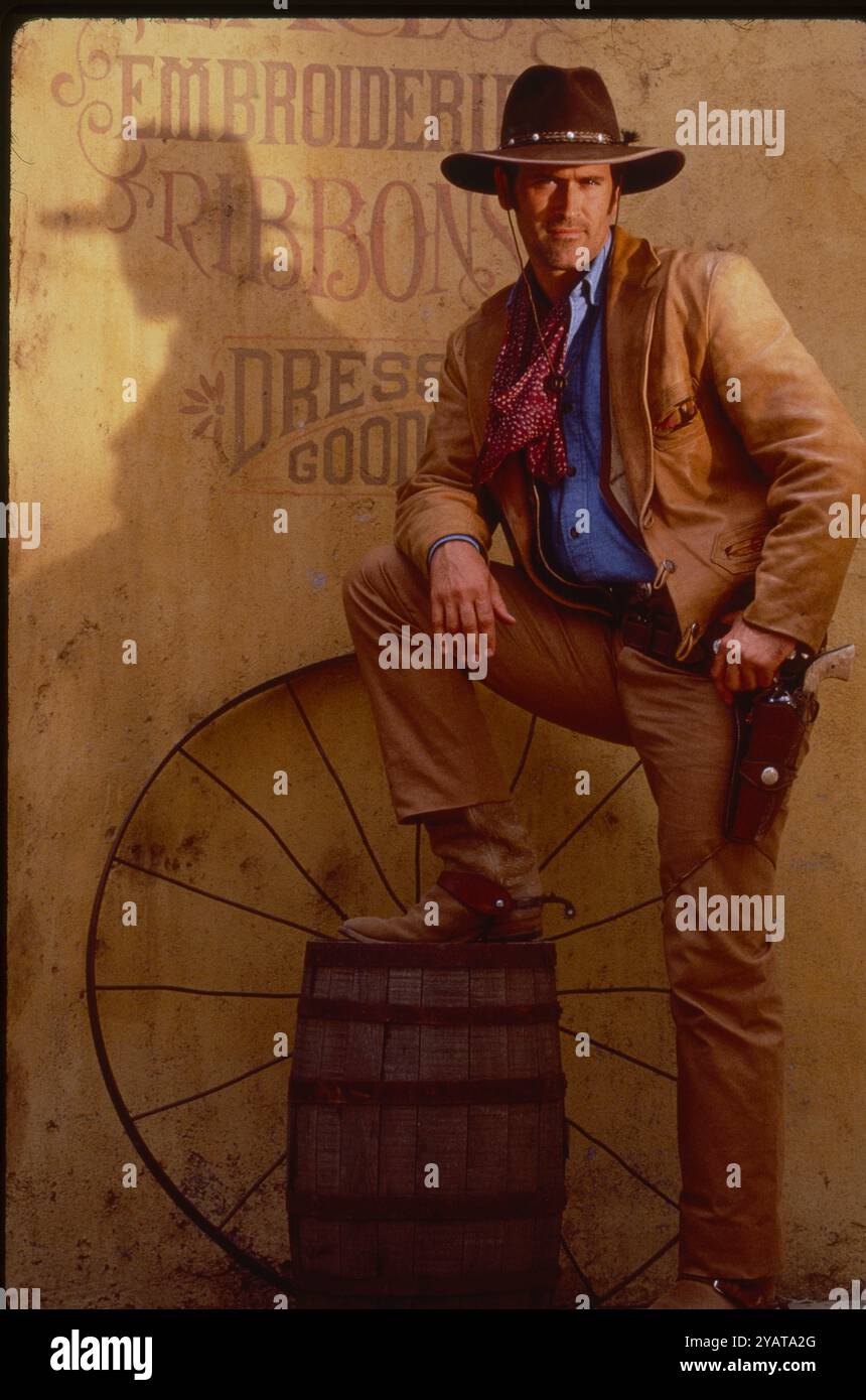 Army of darkness hi-res stock photography and images - Alamy