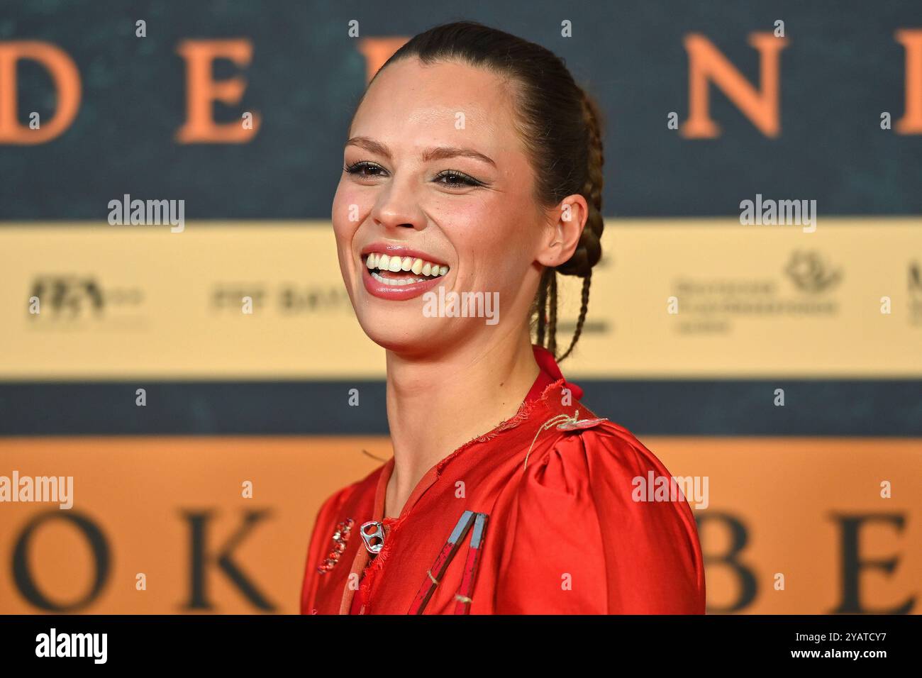 Lilja van der Zwaag (actress), single image, cropped single motif ...