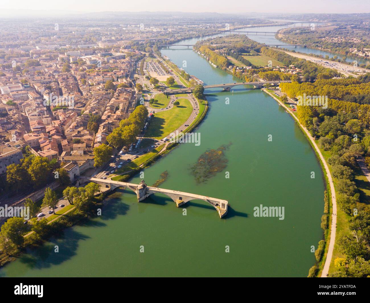 Avignon skyline water hi-res stock photography and images - Alamy