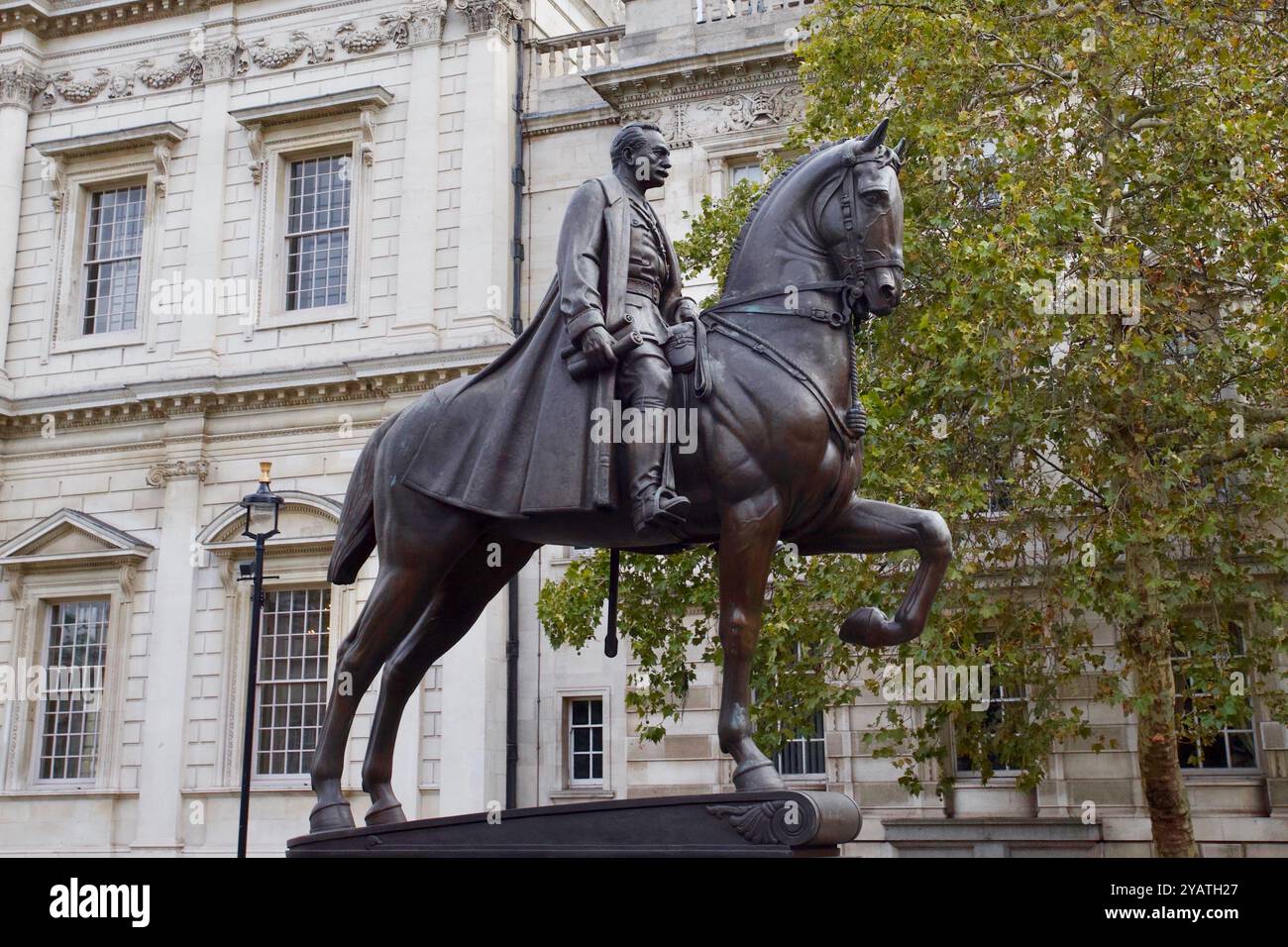Earl Haig Memorial, with the Banqueting House in the background ...