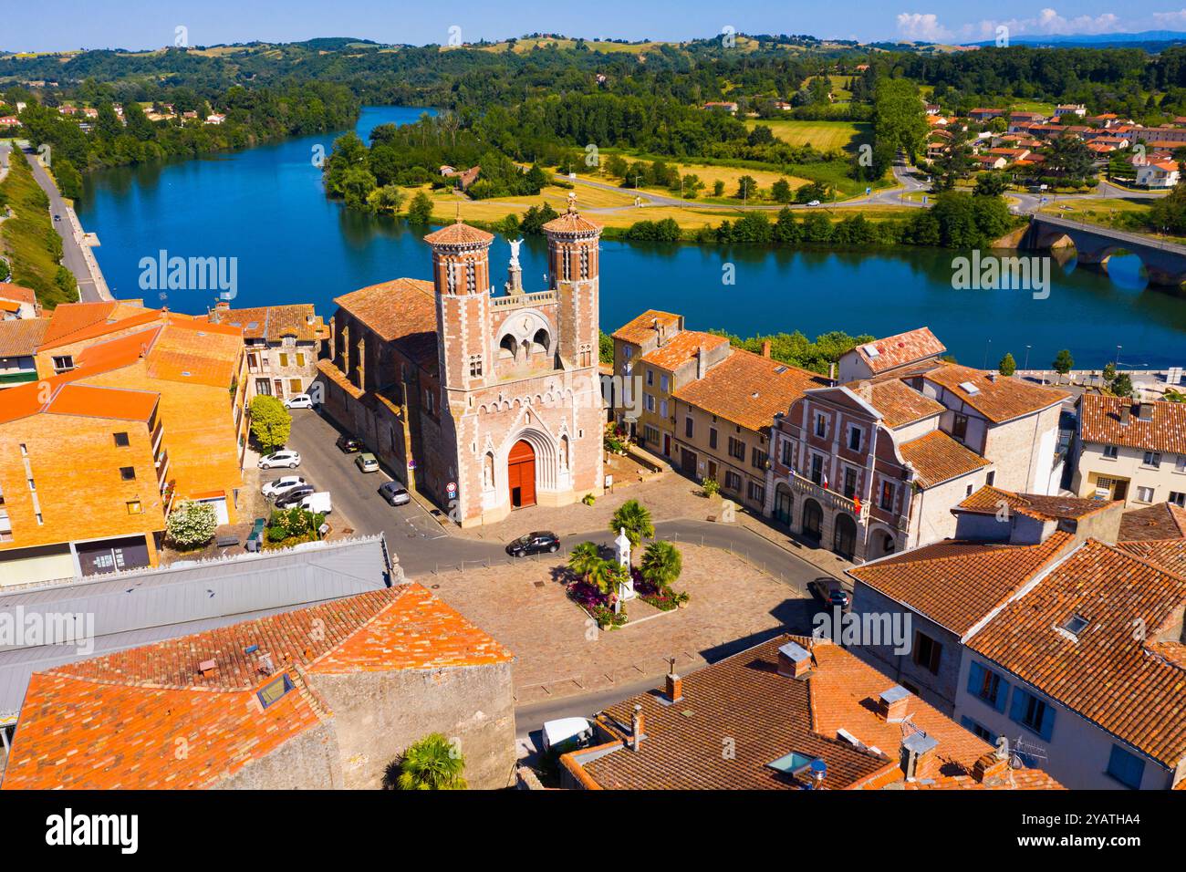 Aerial view of Cazeres with Church of Notre Dame Stock Photo - Alamy