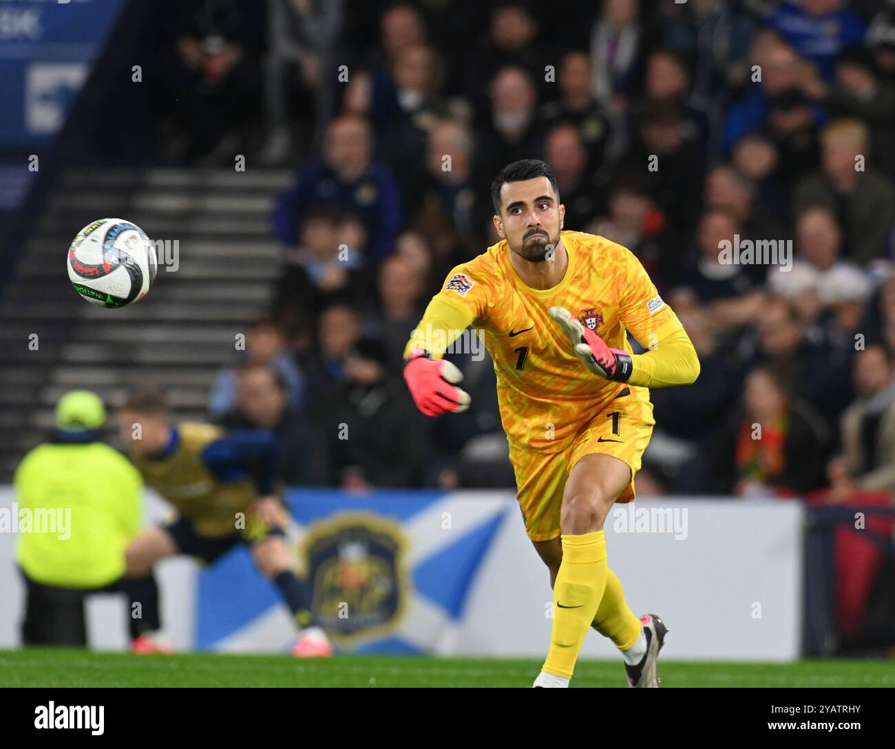 Goalkeeper diogo costa hi-res stock photography and images - Alamy