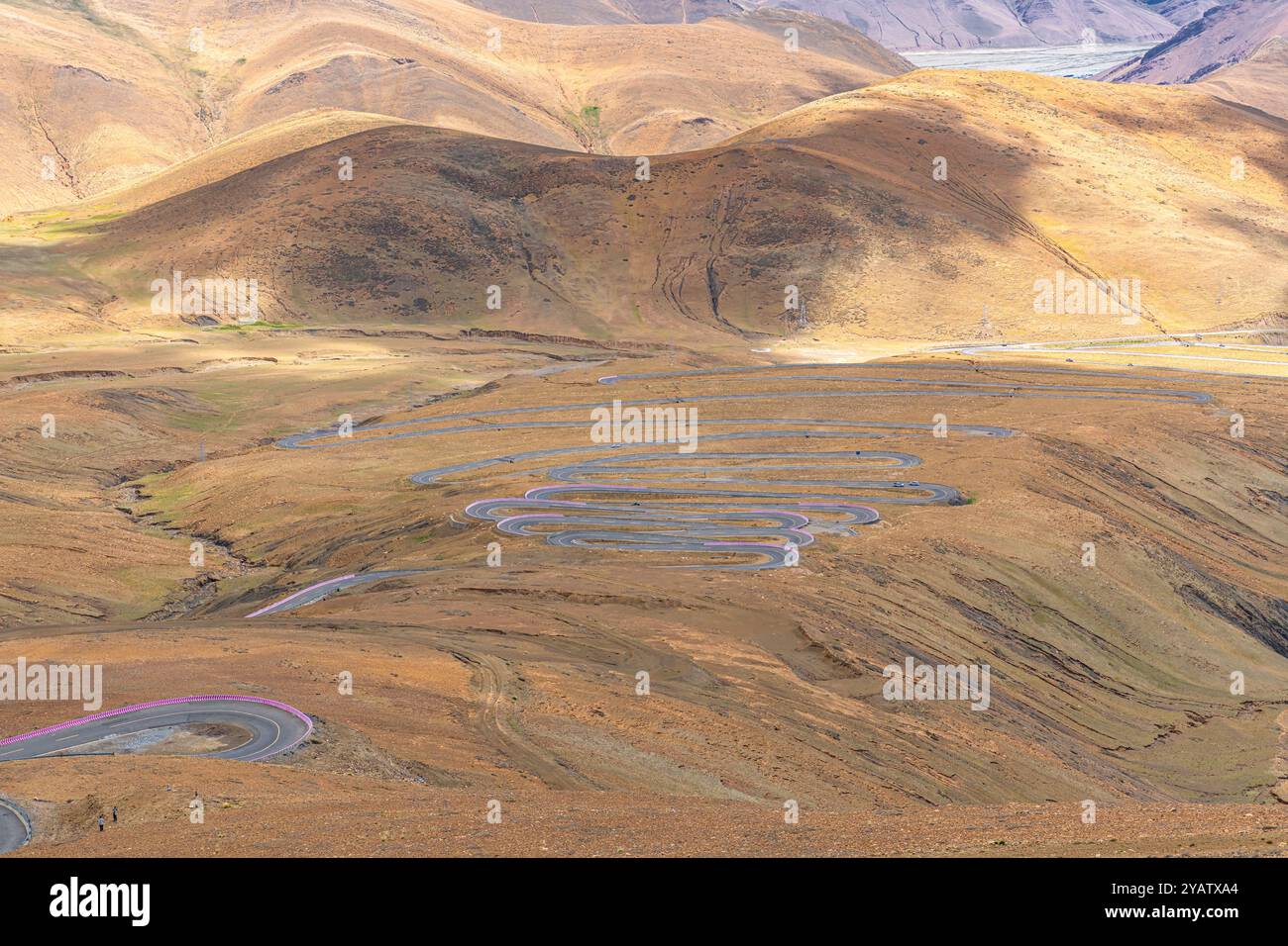 Winding Roads of Friendship Highway En Route to Mount Everest in Tibet ...