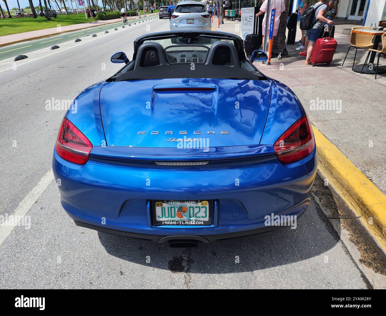 Miami Beach, Florida USA - June 8, 2024: 2018 Porsche 718 Boxter blue ...