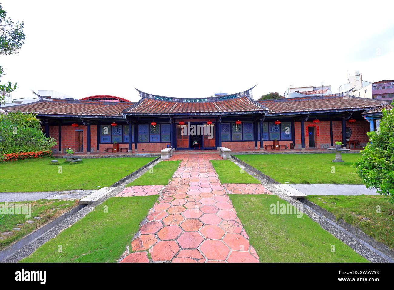 Wufeng Lin family garden with elegant mansion and classic Chinese ...