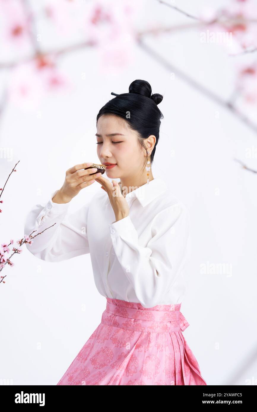 Drinking under the tree hi-res stock photography and images - Alamy