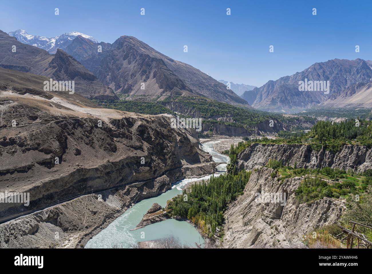 Scenic landscape view of Hunza river valley from Altit fort, Altit ...