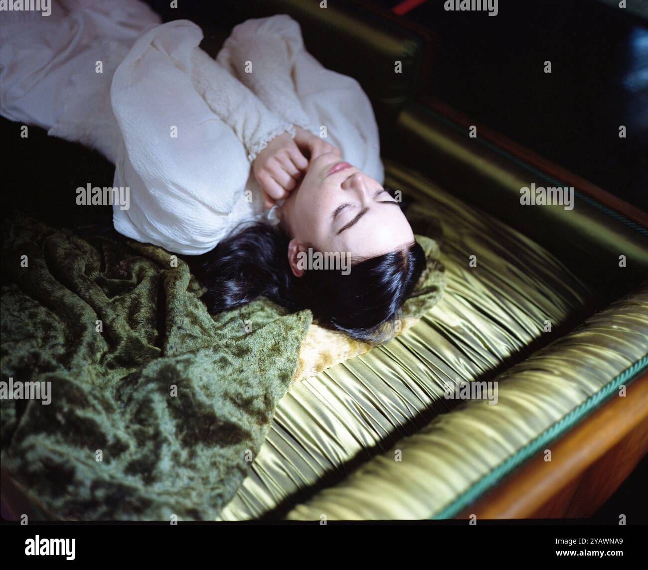 Poor things emma stone hi-res stock photography and images - Alamy