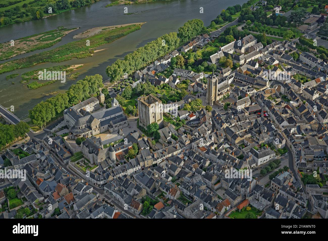 Chateau de beaugency hi-res stock photography and images - Alamy