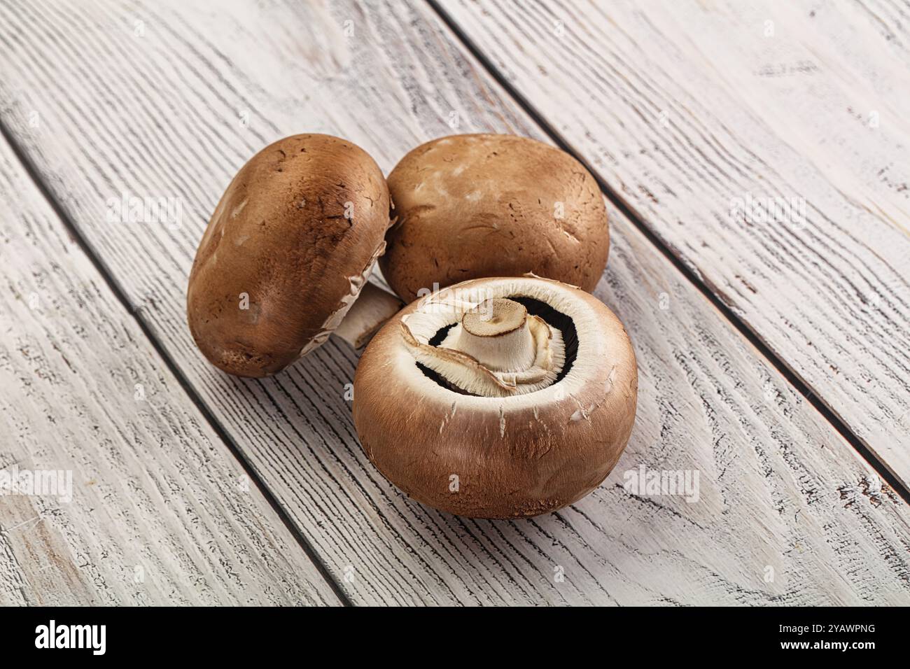 Raw brown champignon mushroom for cooking Stock Photo - Alamy