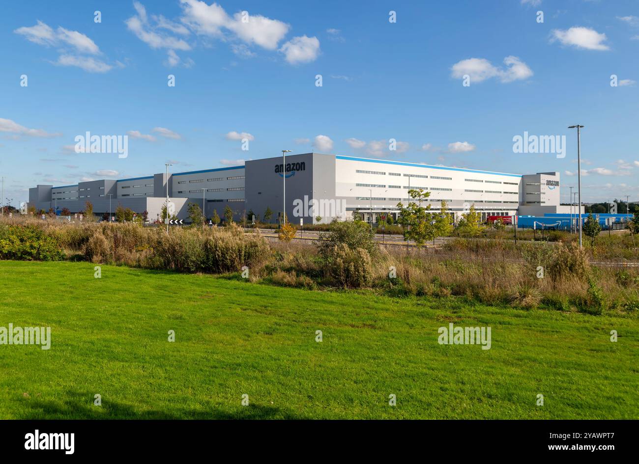 Amazon Fulfilment centre BRS2, warehousing and distribution building ...