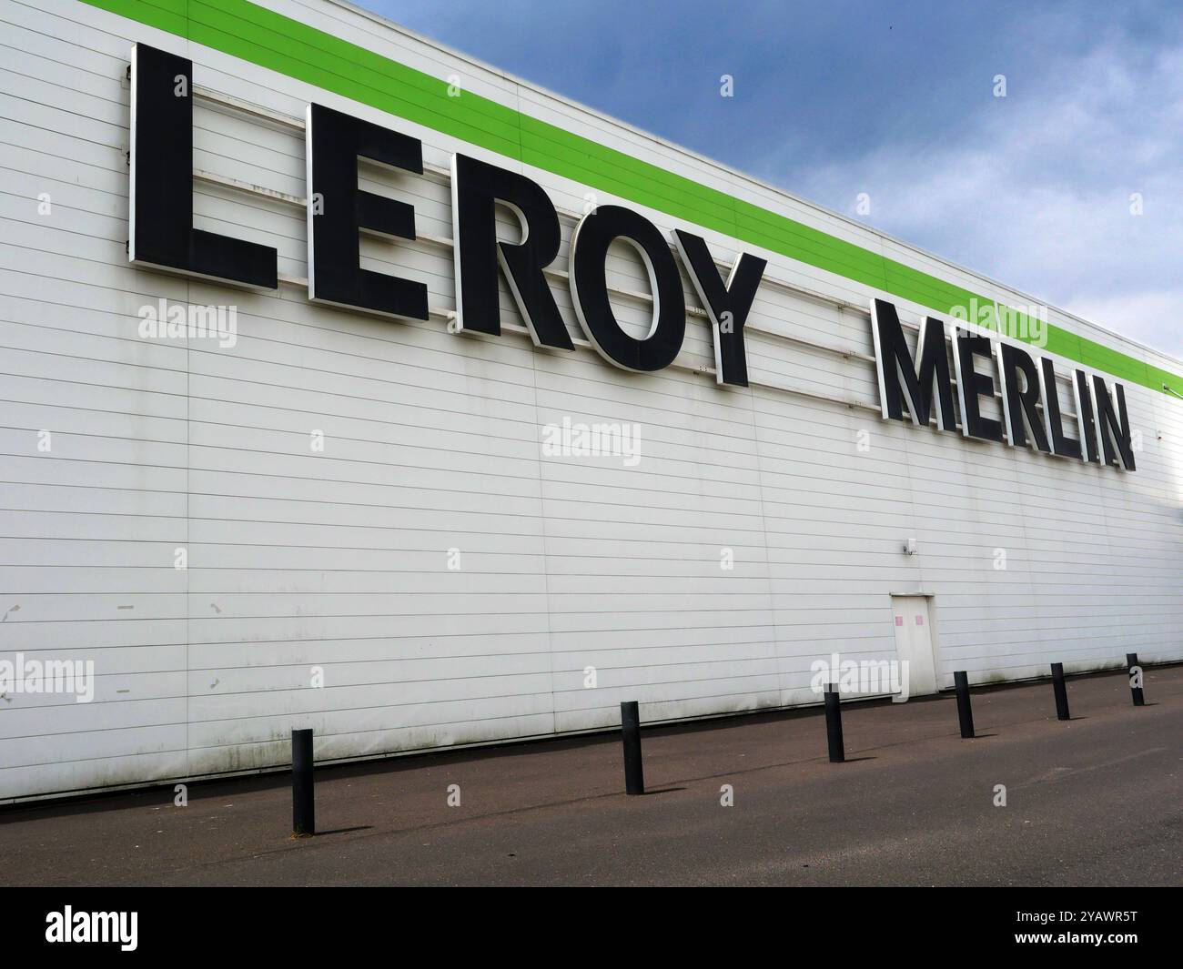 Chaîne de magasins de bricolage hi-res stock photography and images - Alamy