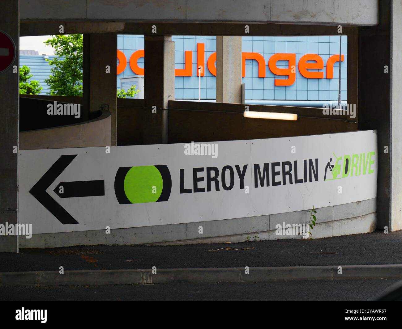 Chaîne de magasins de bricolage hi-res stock photography and images - Alamy