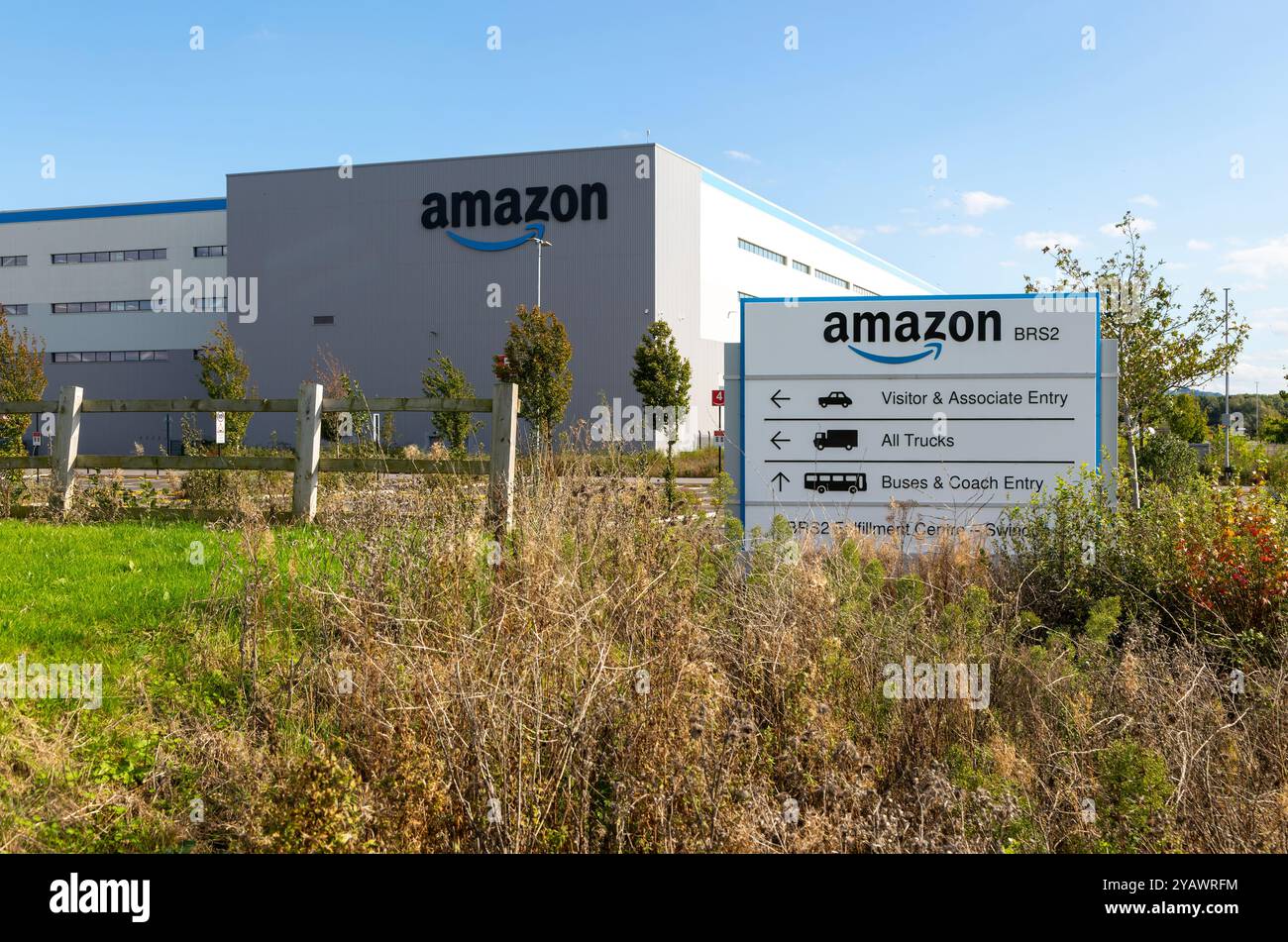 Amazon Fulfilment centre BRS2, warehousing and distribution building ...