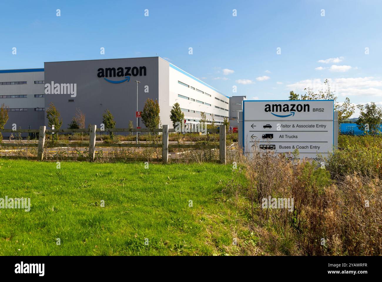 Amazon Fulfilment centre BRS2, warehousing and distribution building ...