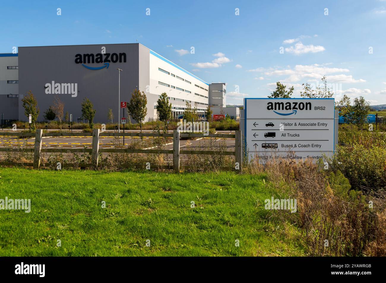 Amazon Fulfilment centre BRS2, warehousing and distribution building ...