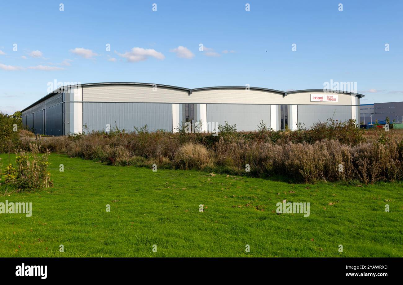 Iceland frozen food warehouse and distribution centre building ...