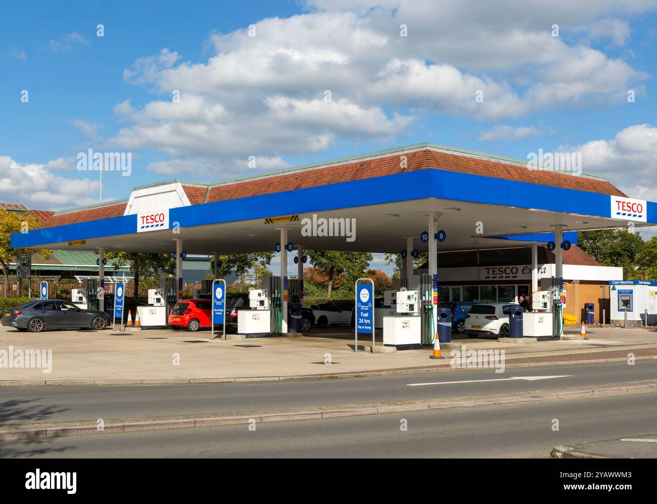 Tesco Extra fuel filling station, Swindon, Wiltshire, England, UK Stock ...