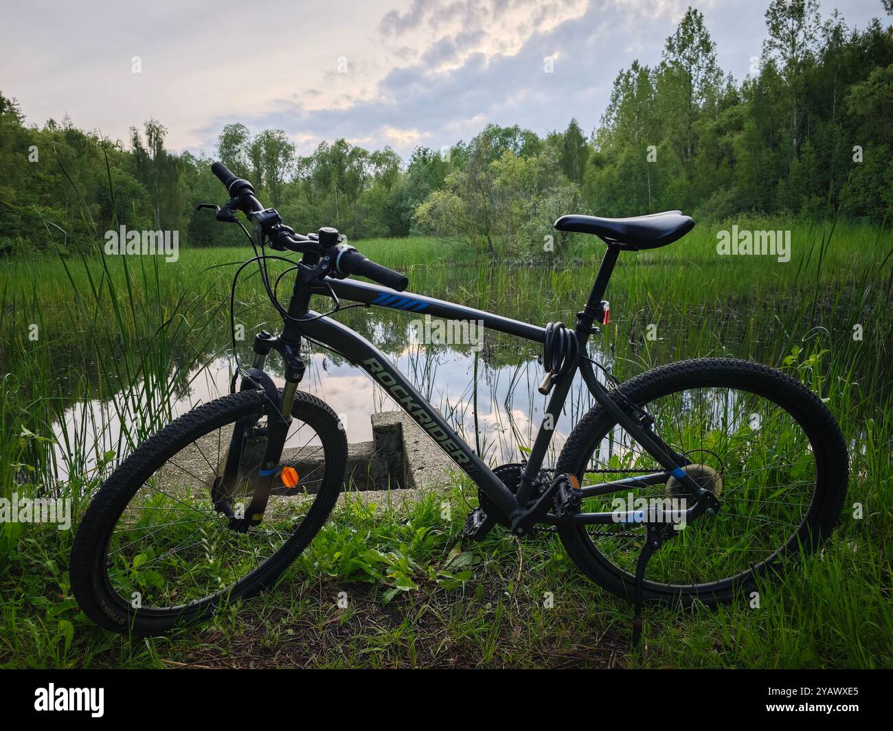 Dusk biking hi-res stock photography and images - Alamy