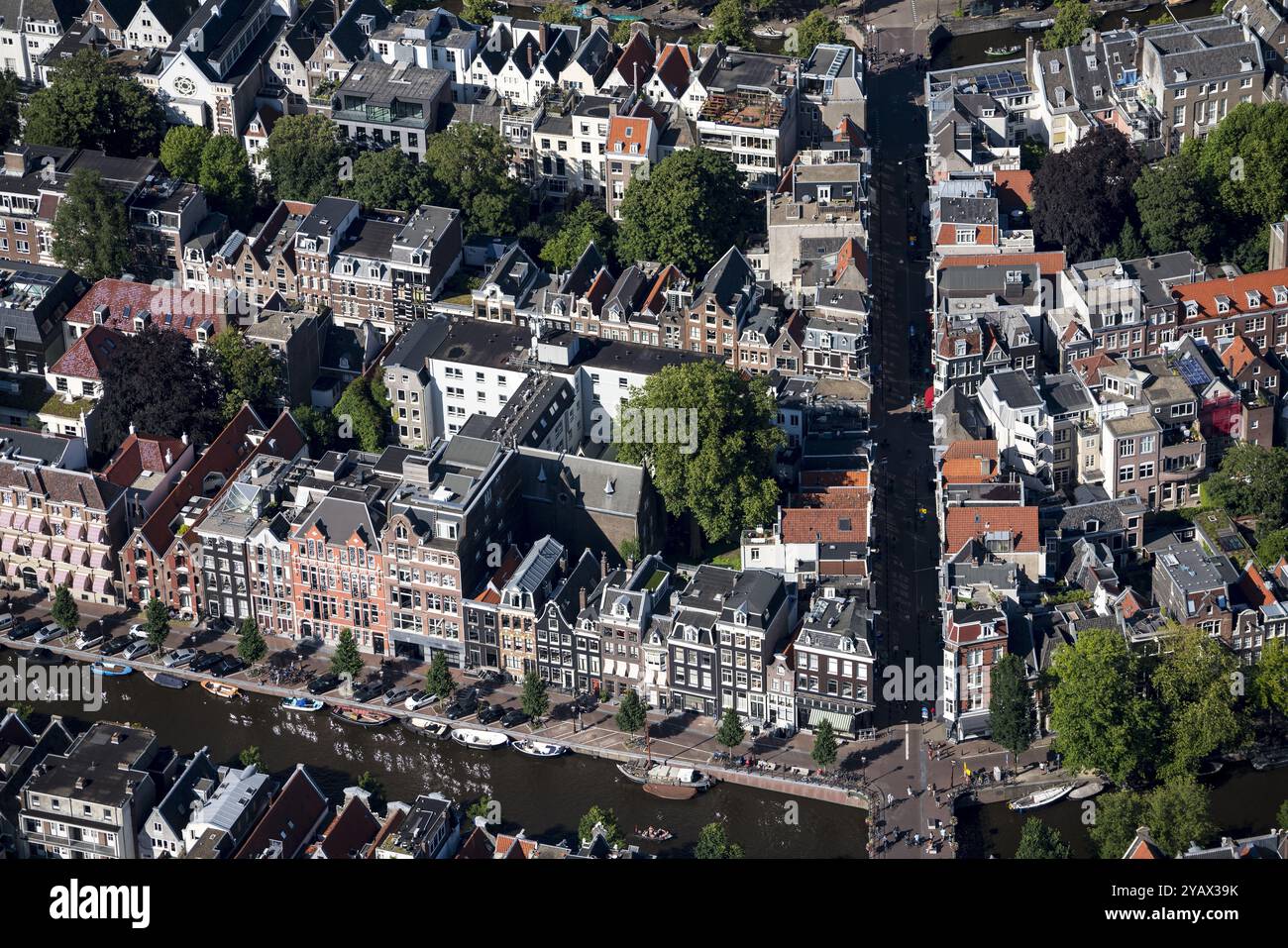 The canal belt is the part of the inner city in Amsterdam along the ...