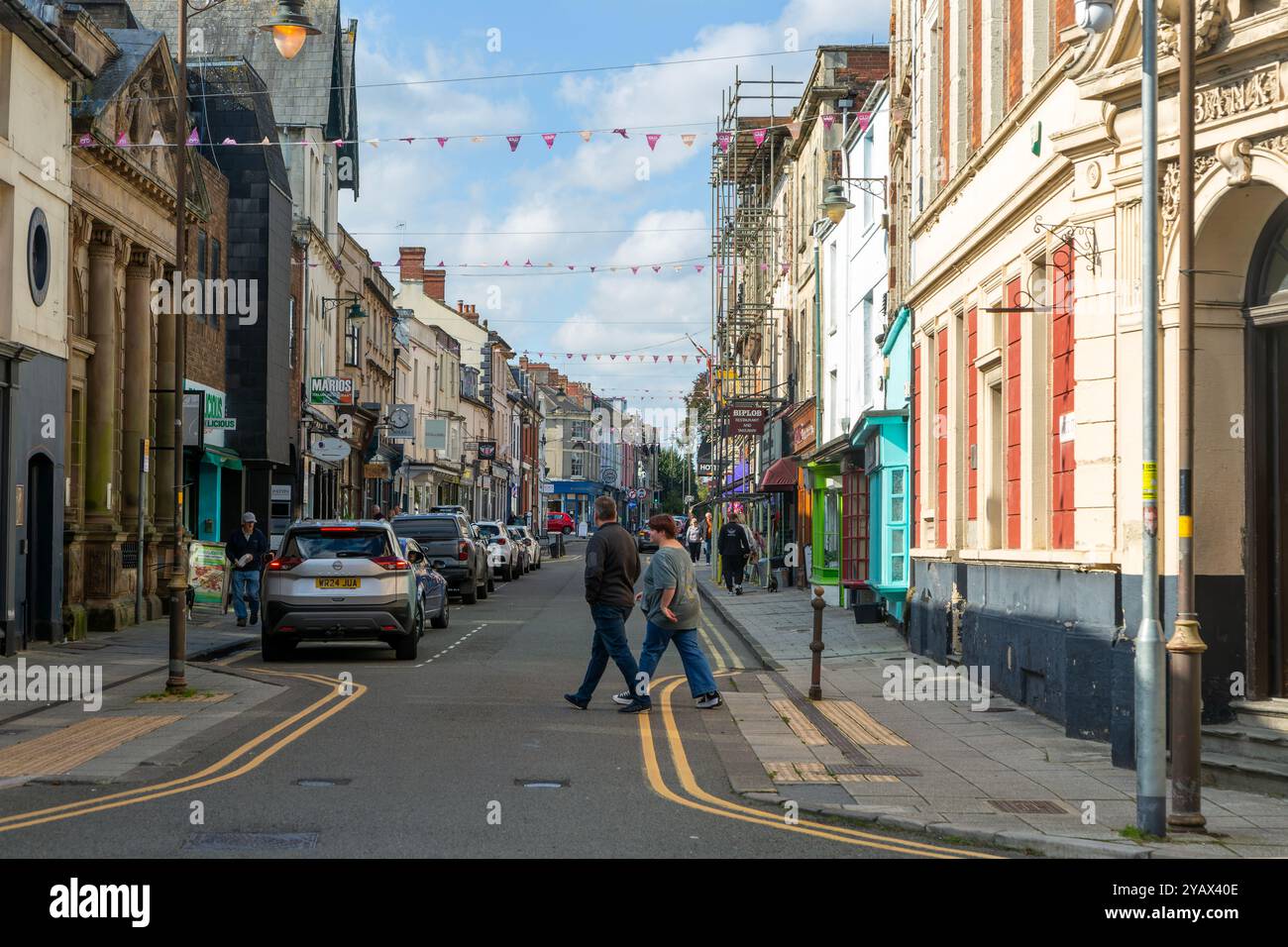 Historic buildings and shops in Wood Street, Old Town, Swindon ...
