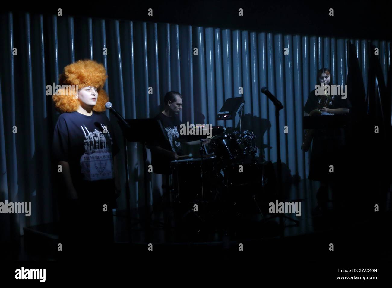 Samin Ghorbani, Andrea Belfi und Sofia Salvo, v.l., während der Fotoprobe für das Stück I Pity ...