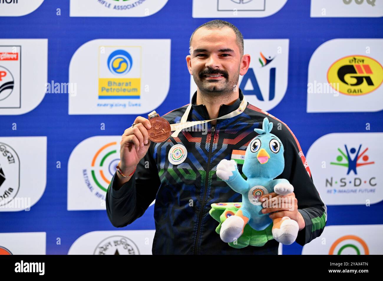 Delhi, INDIA. 16th Oct, 2024. Akhil Sheoran of India won Bronze medal ...