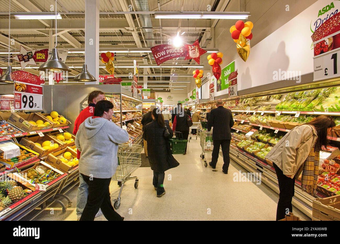 Asda Superstore at Chesser, Edinburgh, Scotland in 2003 Stock Photo - Alamy