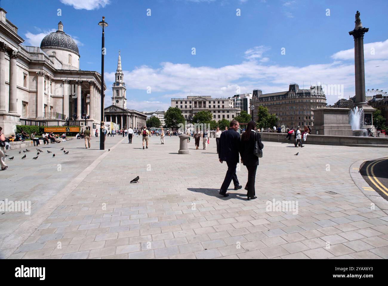 Trafalgar Square, London, UK in 2003 Stock Photo - Alamy