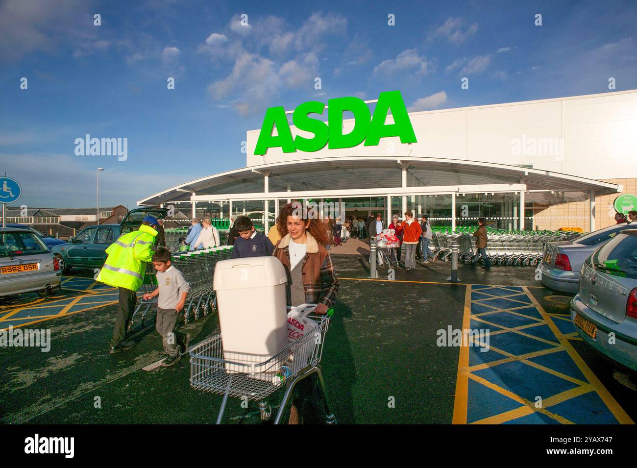 Asda 2003 hi-res stock photography and images - Alamy